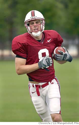 STANFORD NOTEBOOK / Moore hasn't forgotten '05 hip injury