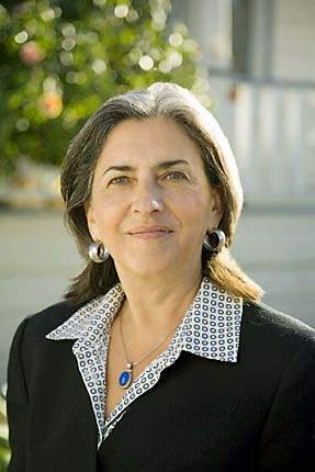 OAKLAND / Councilwoman angry managers didn't tell of garden offer