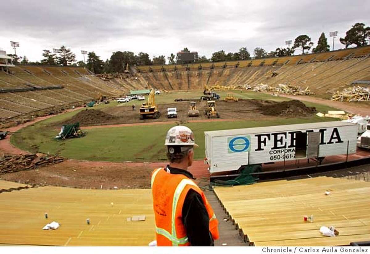 Time to take off the bubble wrap / Stanford Stadium ready for unveiling