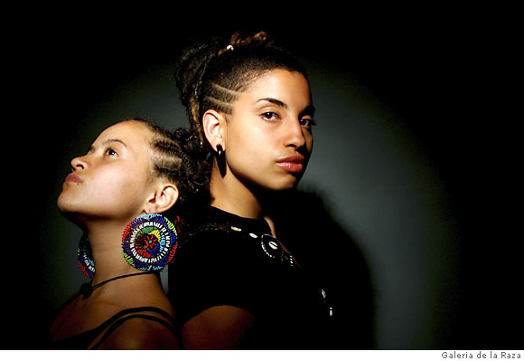 OUT LOUD / Speak up, be heard / 'Pinta Tu Propio Mundo' / A spoken-word ...