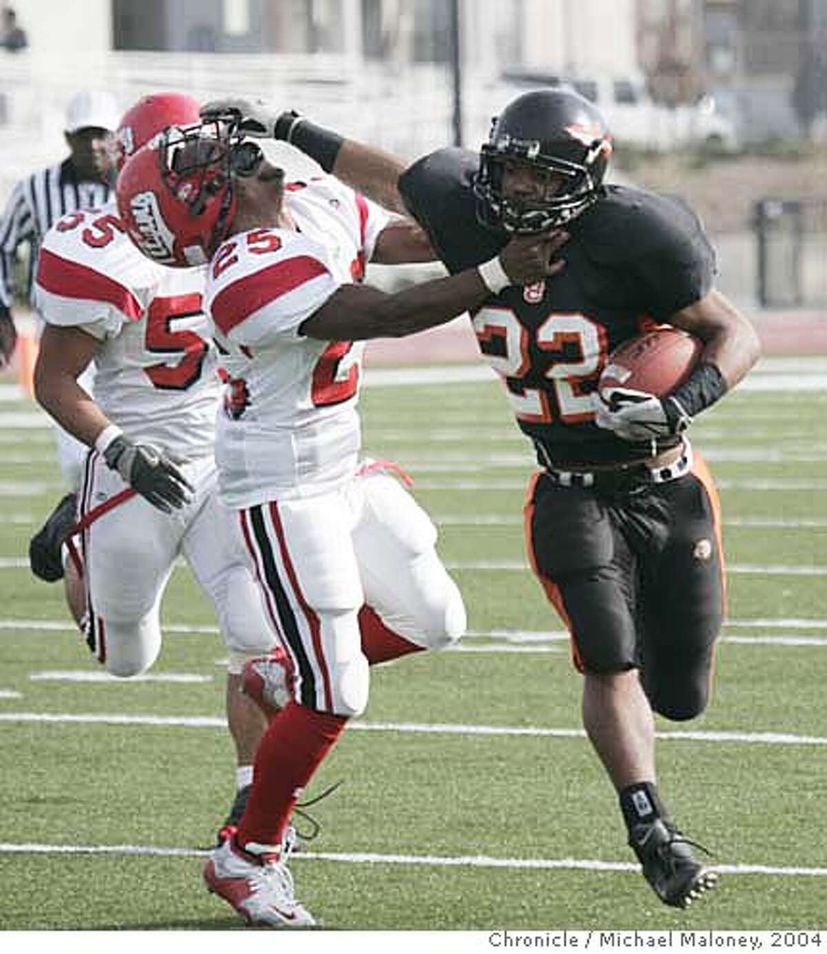 OAL FOOTBALL / McClymonds / The best might be better in 2006 / Silver ...