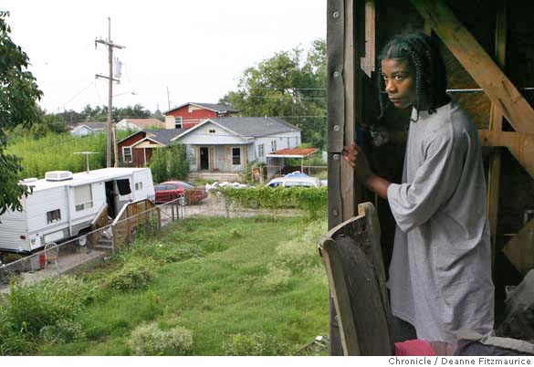 ONE STREET'S STRUGGLE TO COME BACK / A few returnees hope to reseed ...