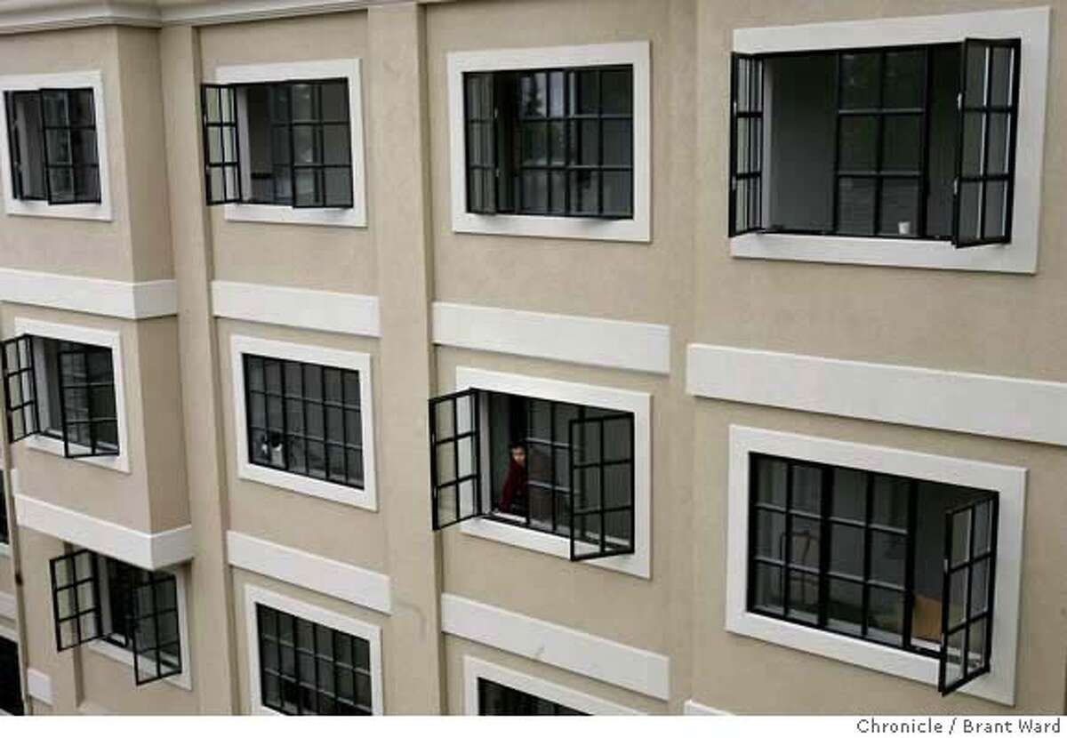 BERKELEY / Dorm with a spiritual dimension / Church starts national ...