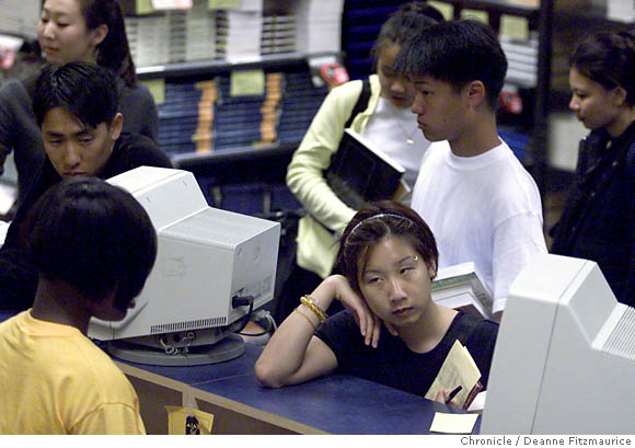 Pssst, kid, wanna buy a textbook? / Beware students, colleges pick your ...