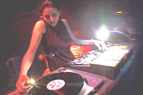 DUB PARTY KEEPS ON SPINNING