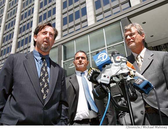 Judge hears arguments over Chronicle reporters' subpoenas
