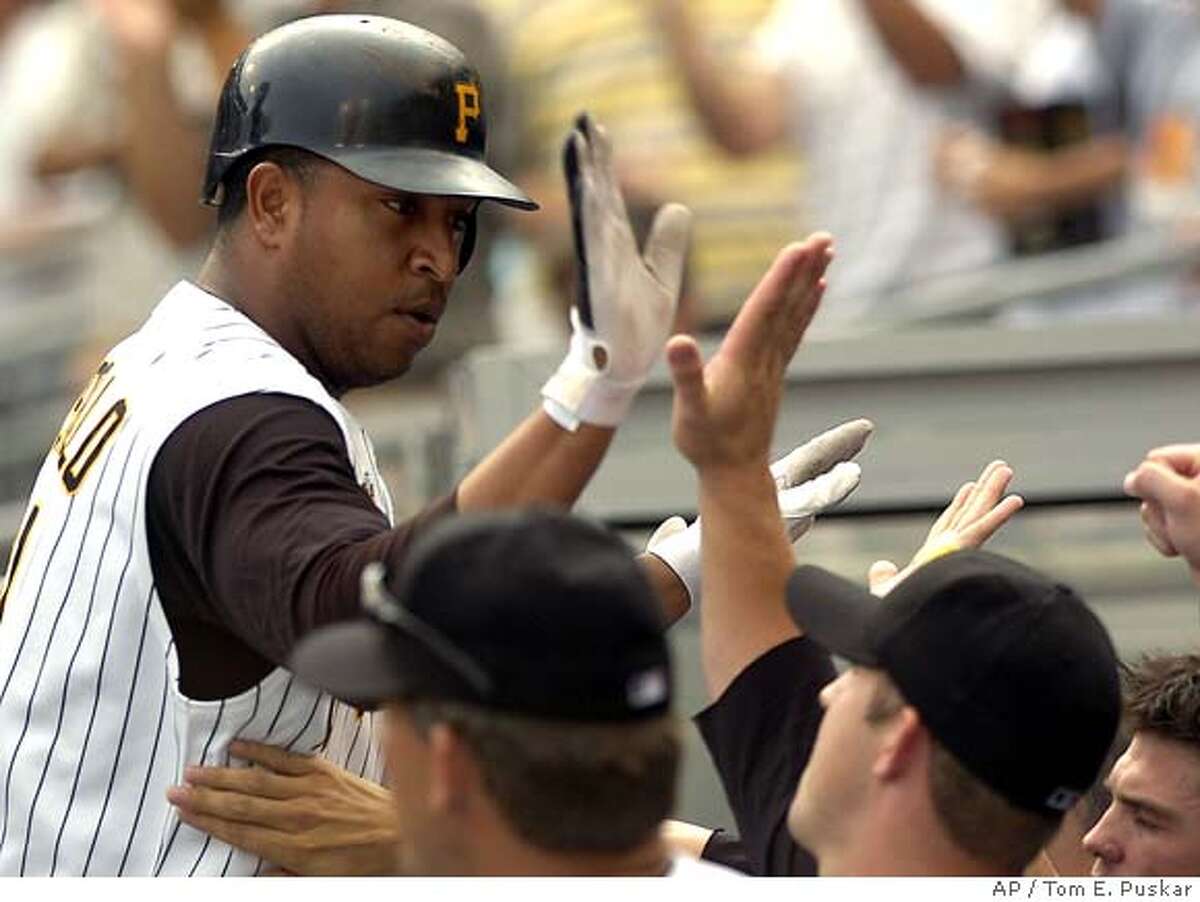 A perfect closer to 0-6 trip / Benitez blows it again; Pirates sweep ...