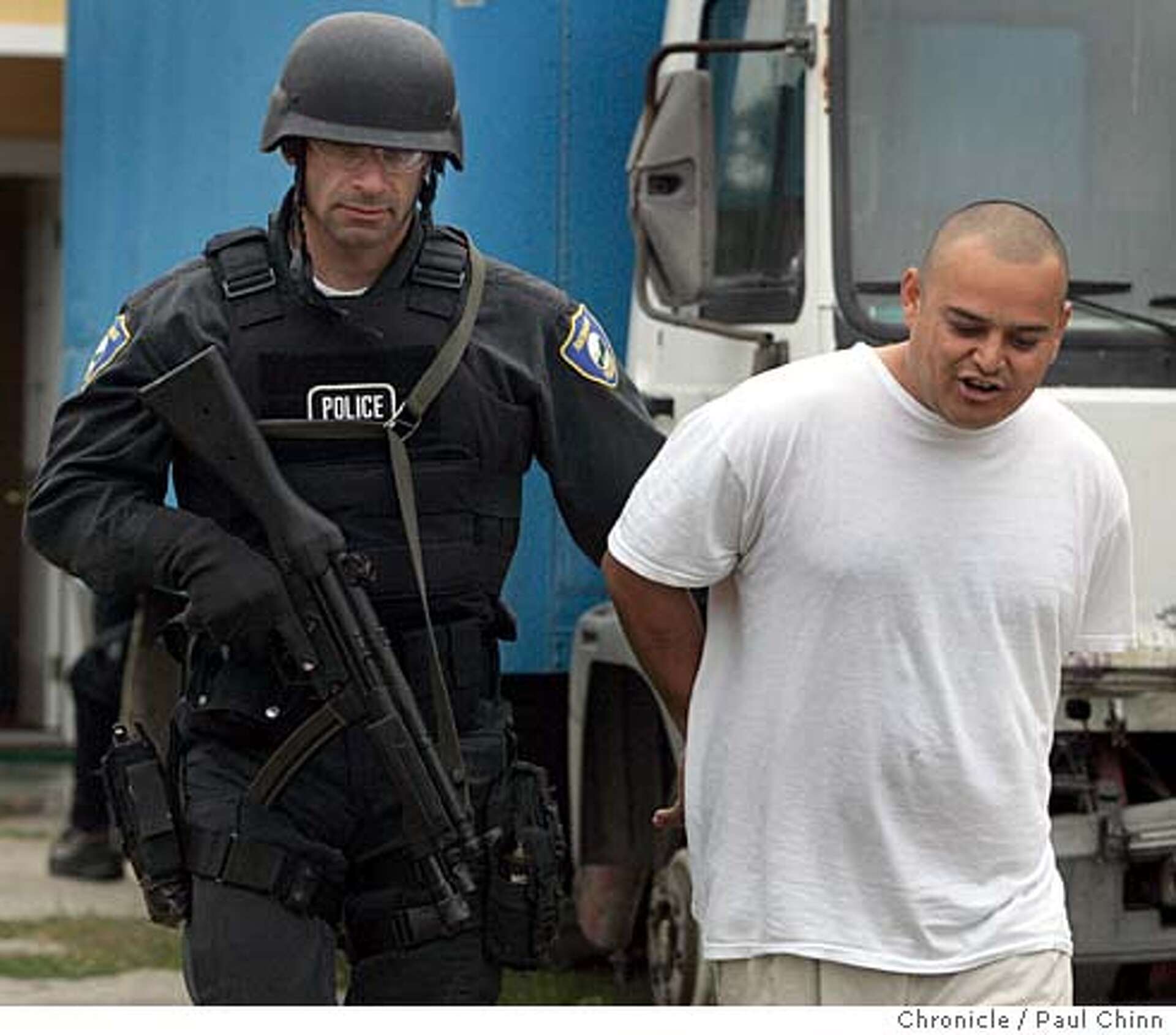 RICHMOND / Suspected gang leader arrested in raid on home
