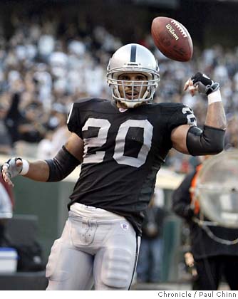 FARGAS HOPES HE'S A SMASH / Back has inside track as No. 2