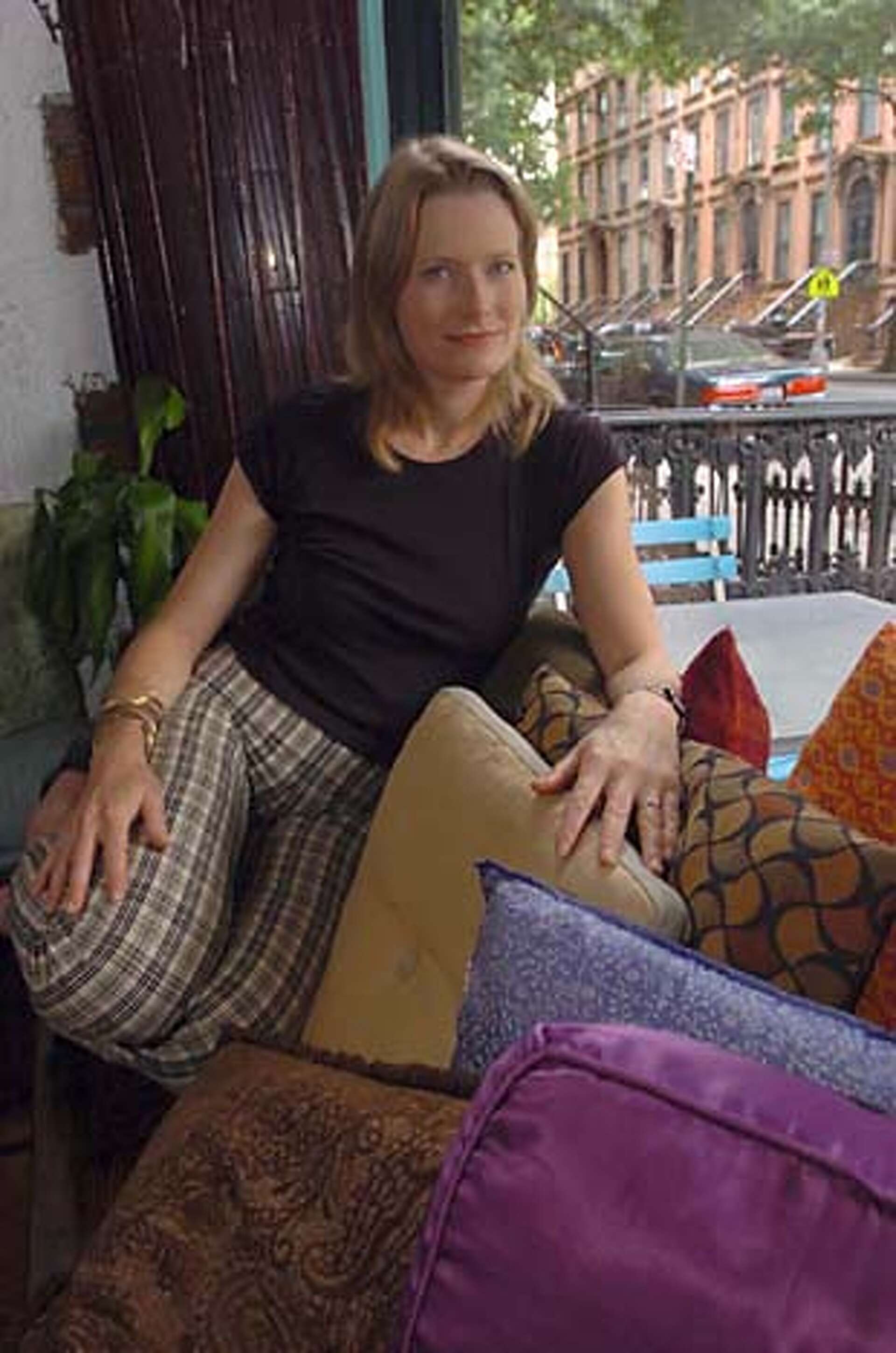 Hearing voices / In 'The Keep,' Jennifer Egan stakes out new territory ...