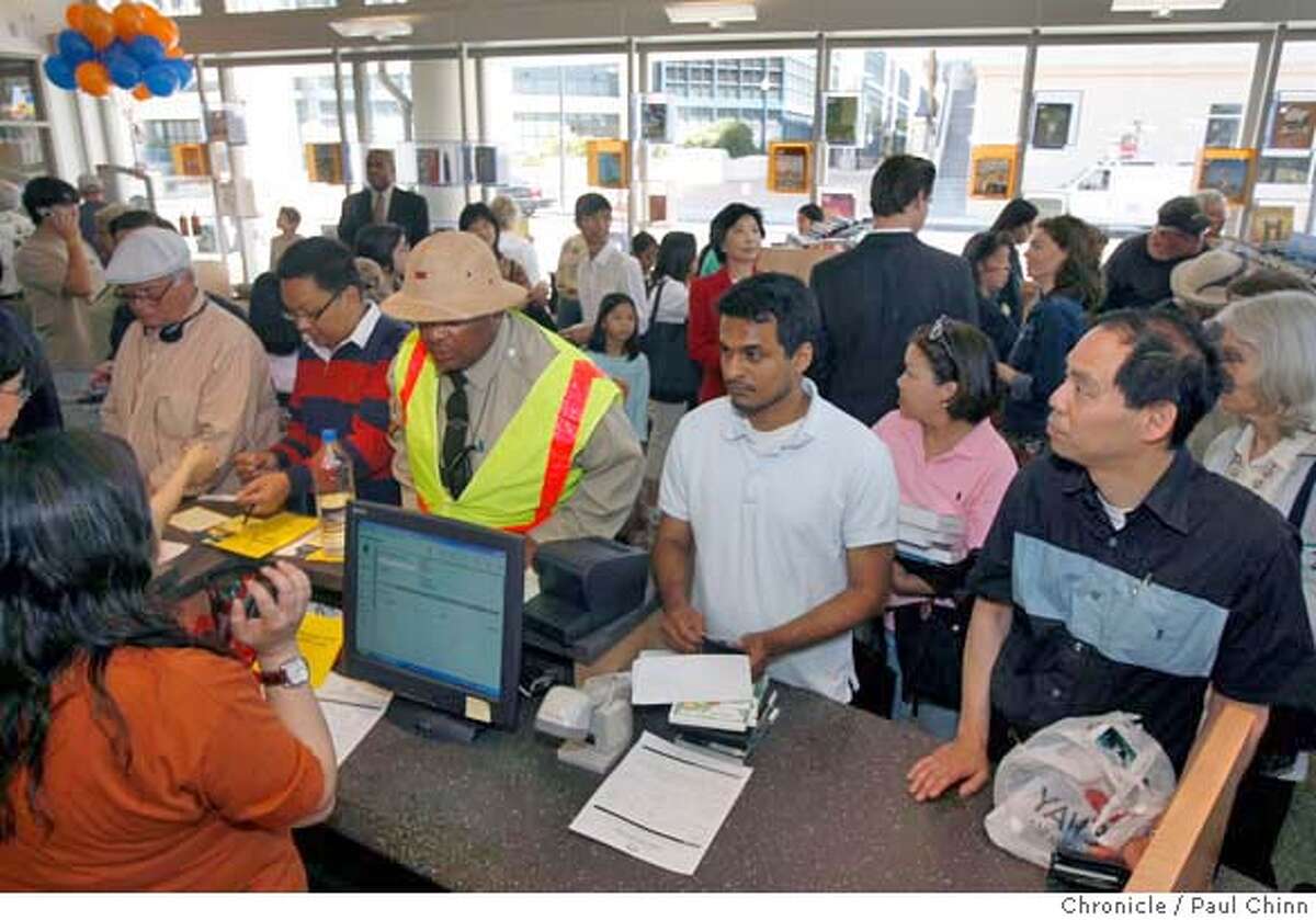 SAN FRANCISCO / New chapter begins for city library system
