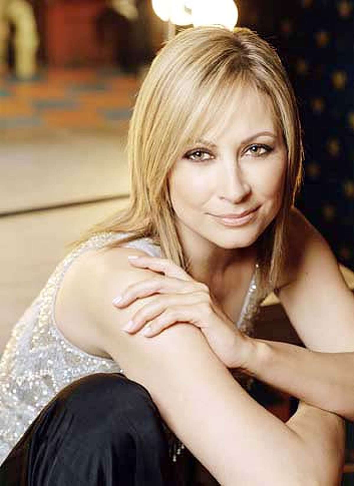 'Star Search.' Broadway. Seven albums. Midwest girl Linda Eder found a ...