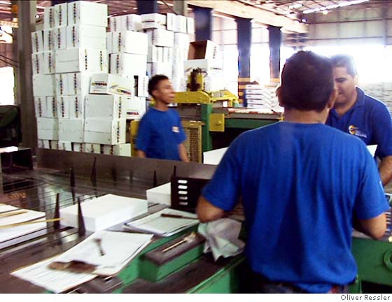 VENEZUELA VISIONS / 'Five Factories' / Filmmaking team's second look at ...