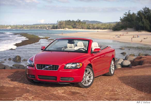 Top up or down, Volvo C70 is solid / Convertible takes twisty roads ...