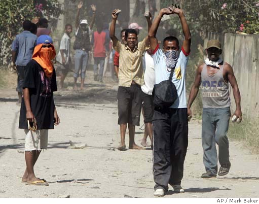 Violence paralyzing East Timor / Joblessness, ethnic tension, weak ...