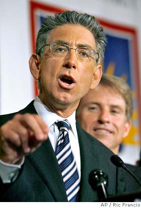 OFF AND RUNNING / 'NEW ERA': Angelides opens campaign after joining ...