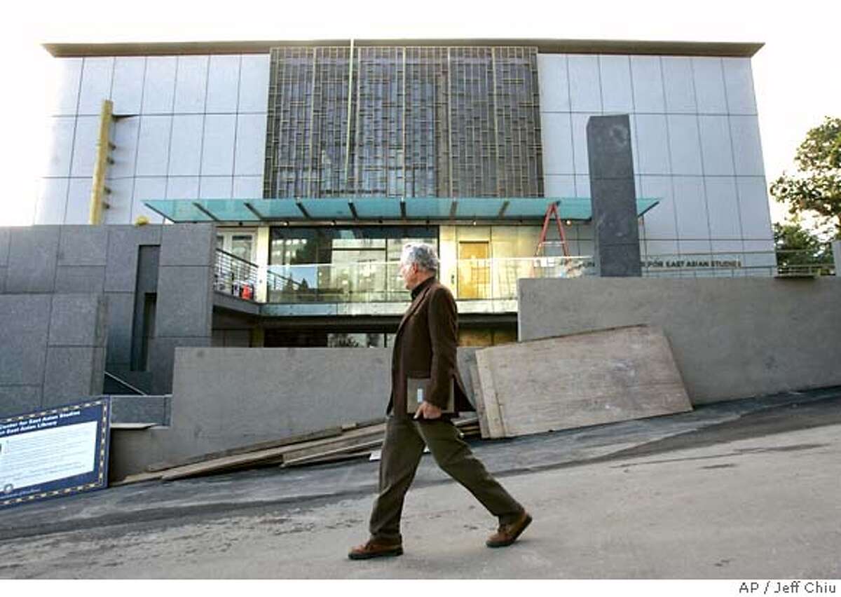 Campus dedicates East Asian studies library