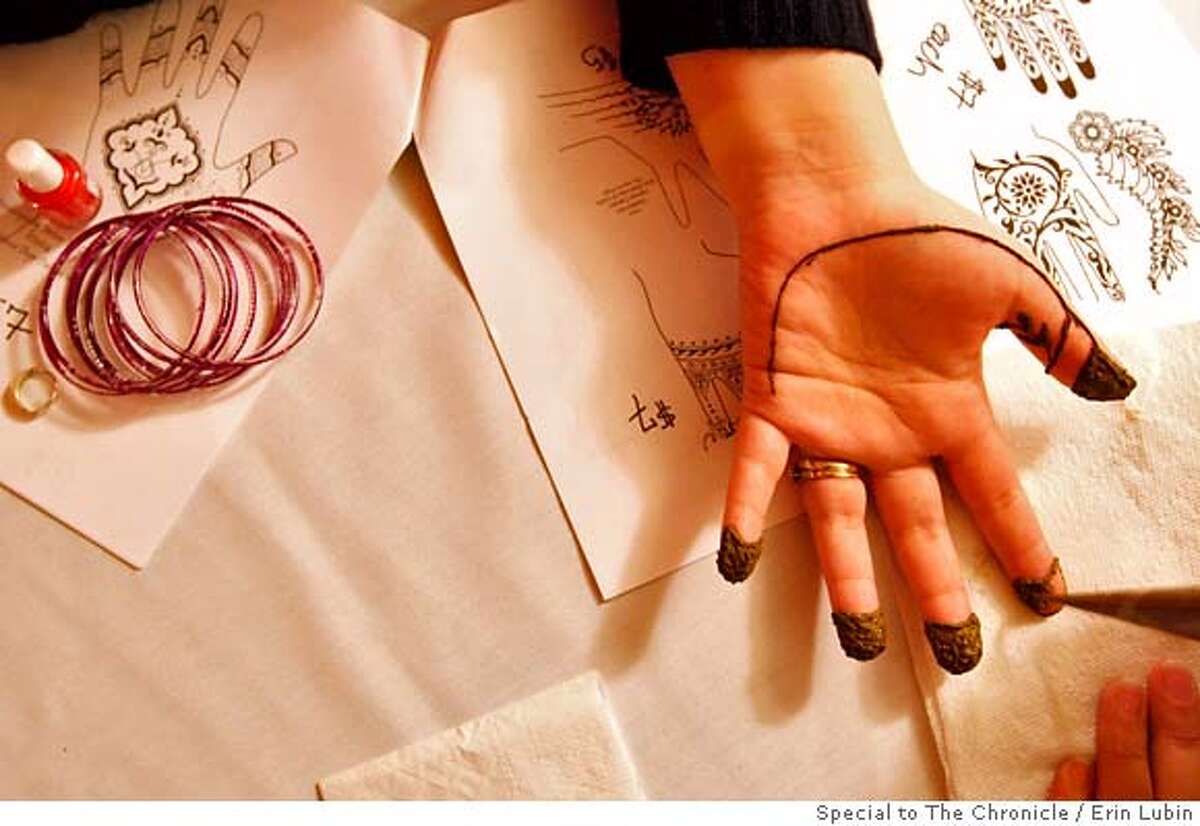 TWO AFGHAN WOMEN REACH ACROSS WORLD TO HELP KIDS