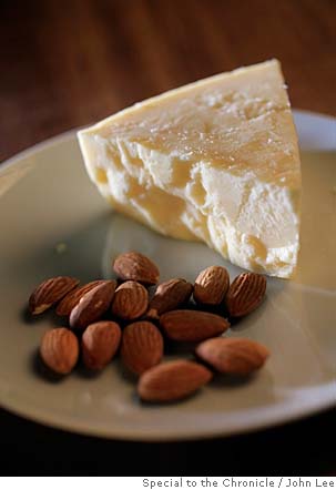 Daisy cheddar blooms on the palate