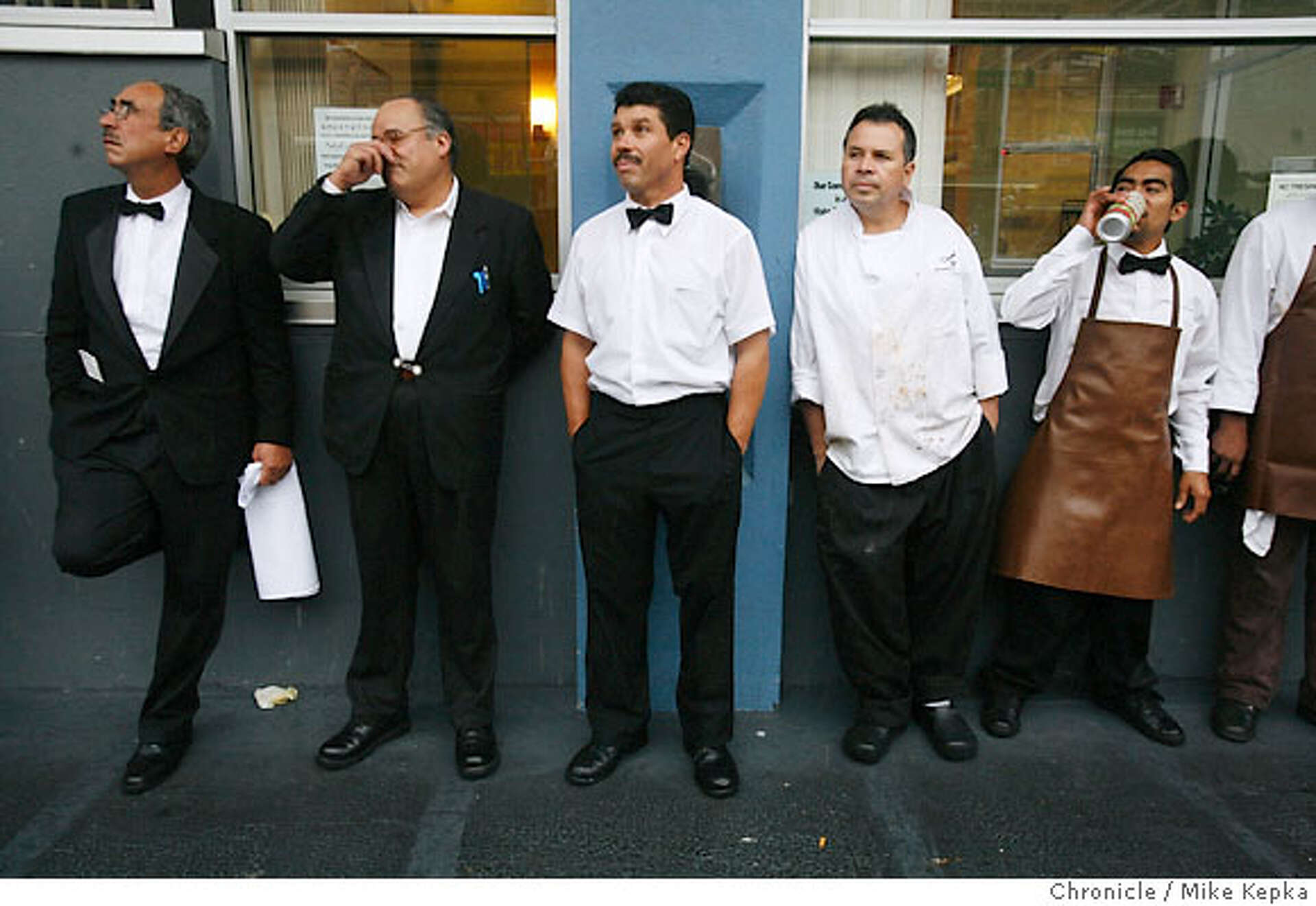 Fire forces S.F.'s Original Joe's to close