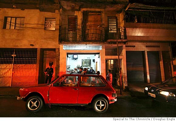 Brazil city slashes crime by closing its bars early