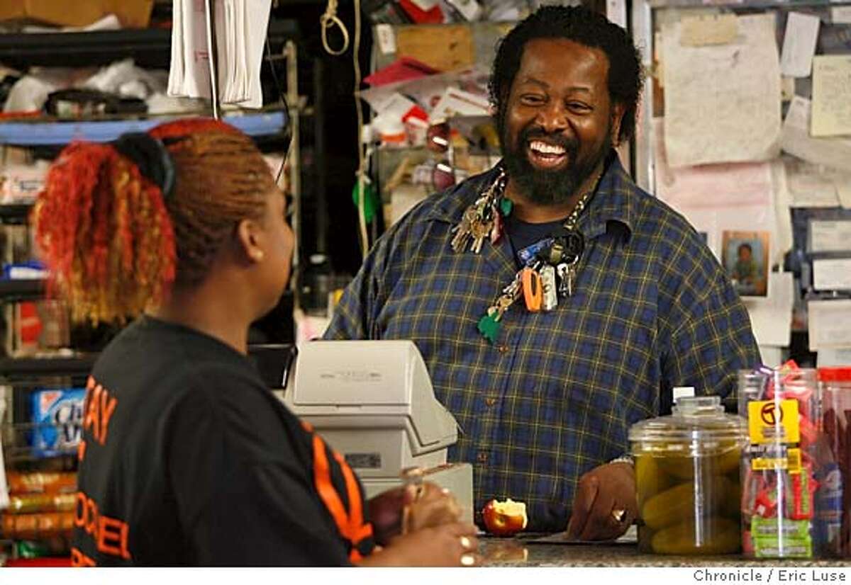 SAN FRANCISCO / LIQUOR STORE AND MORE / Popular Hunters Point shop ...