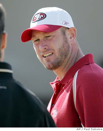 Dilfer is ready to lend a hand to Smith