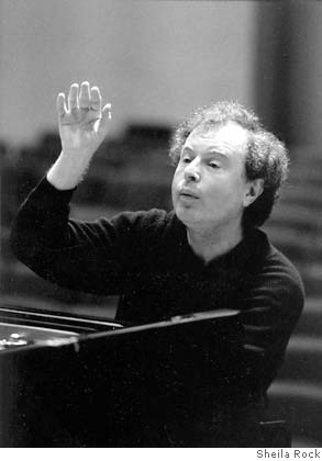 Review: Schiff starts his march through Beethoven piano sonatas