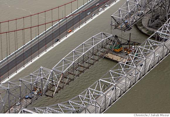 Old Carquinez Bridge is disappearing -- slowly / Piece by piece, crews ...