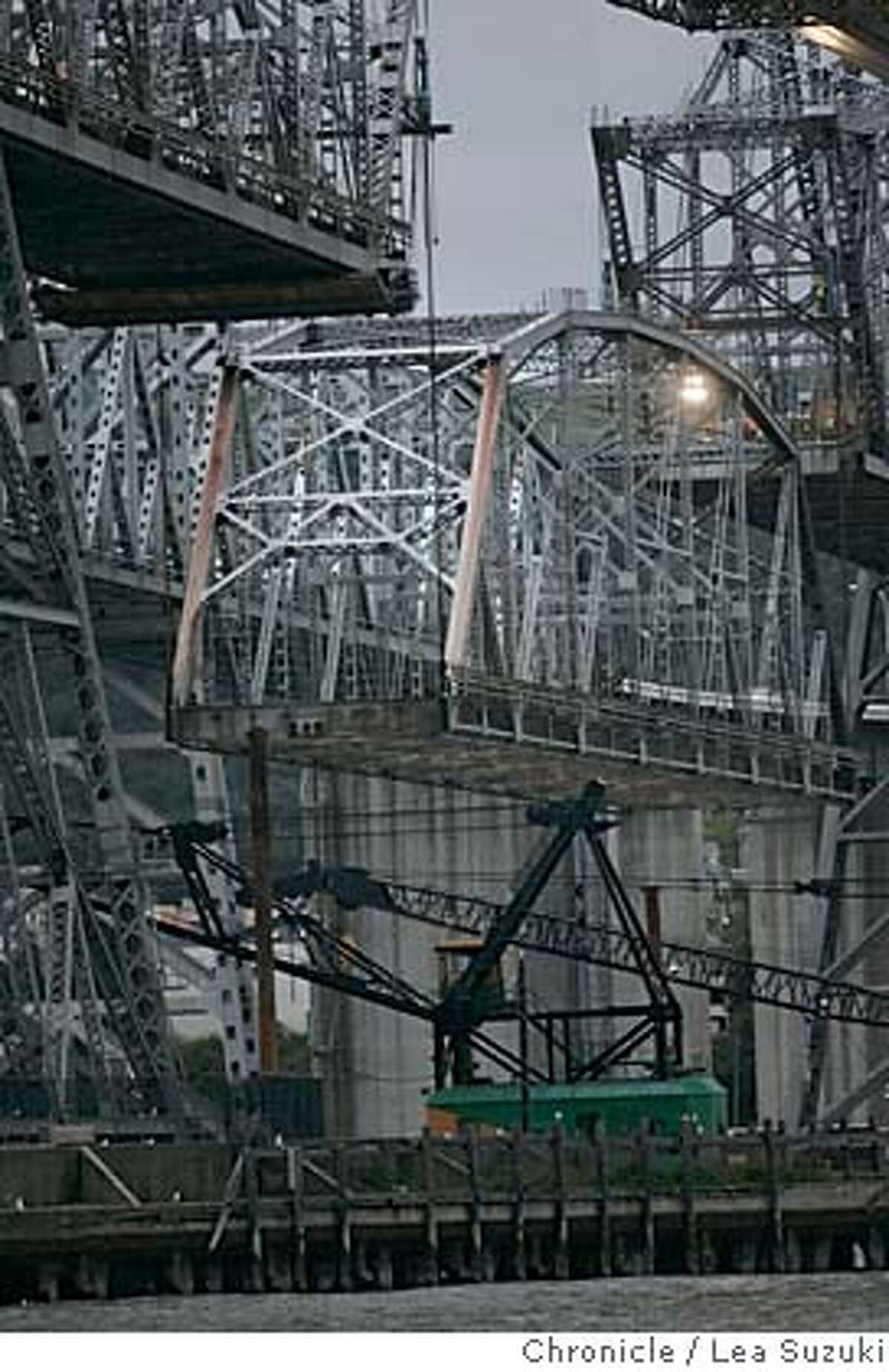 Old Carquinez Bridge is disappearing -- slowly / Piece by piece, crews ...