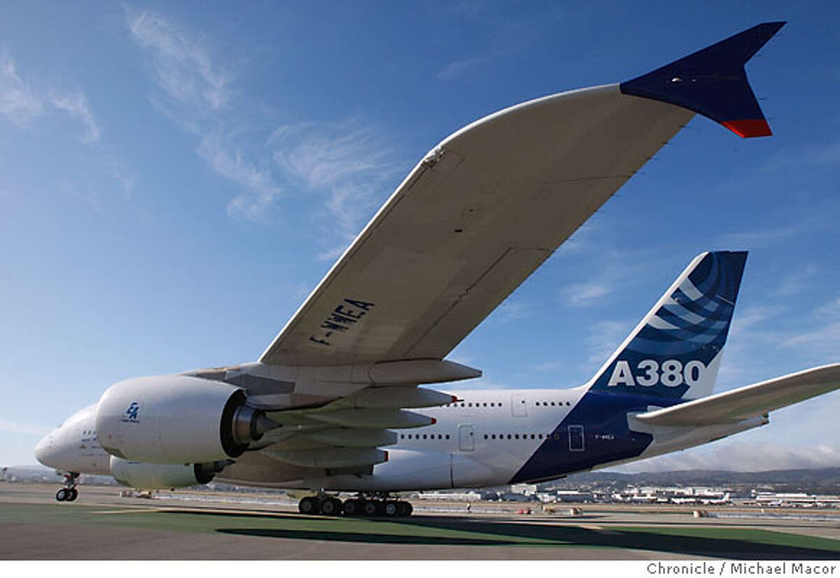 Airbus jumbo jet makes test landing at SFO