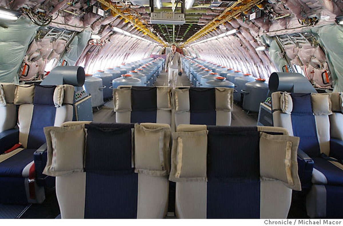 Airbus jumbo jet makes test landing at SFO