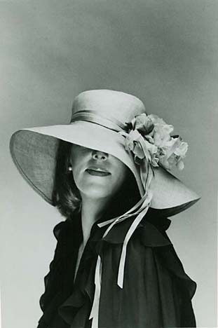 FIVE QUESTIONS ... For Gael Greene / Eat, drink and make love -- a food ...