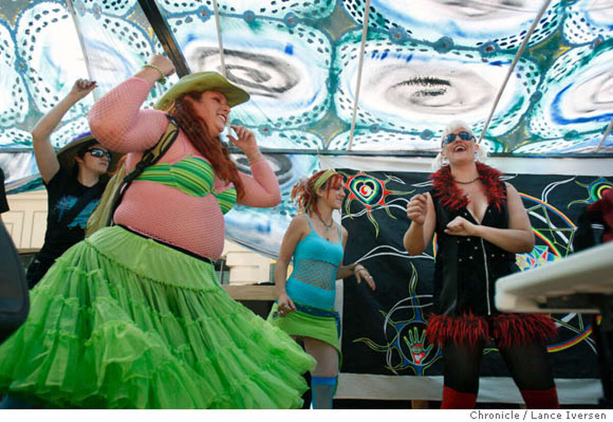 Pulsating parade for love in SF