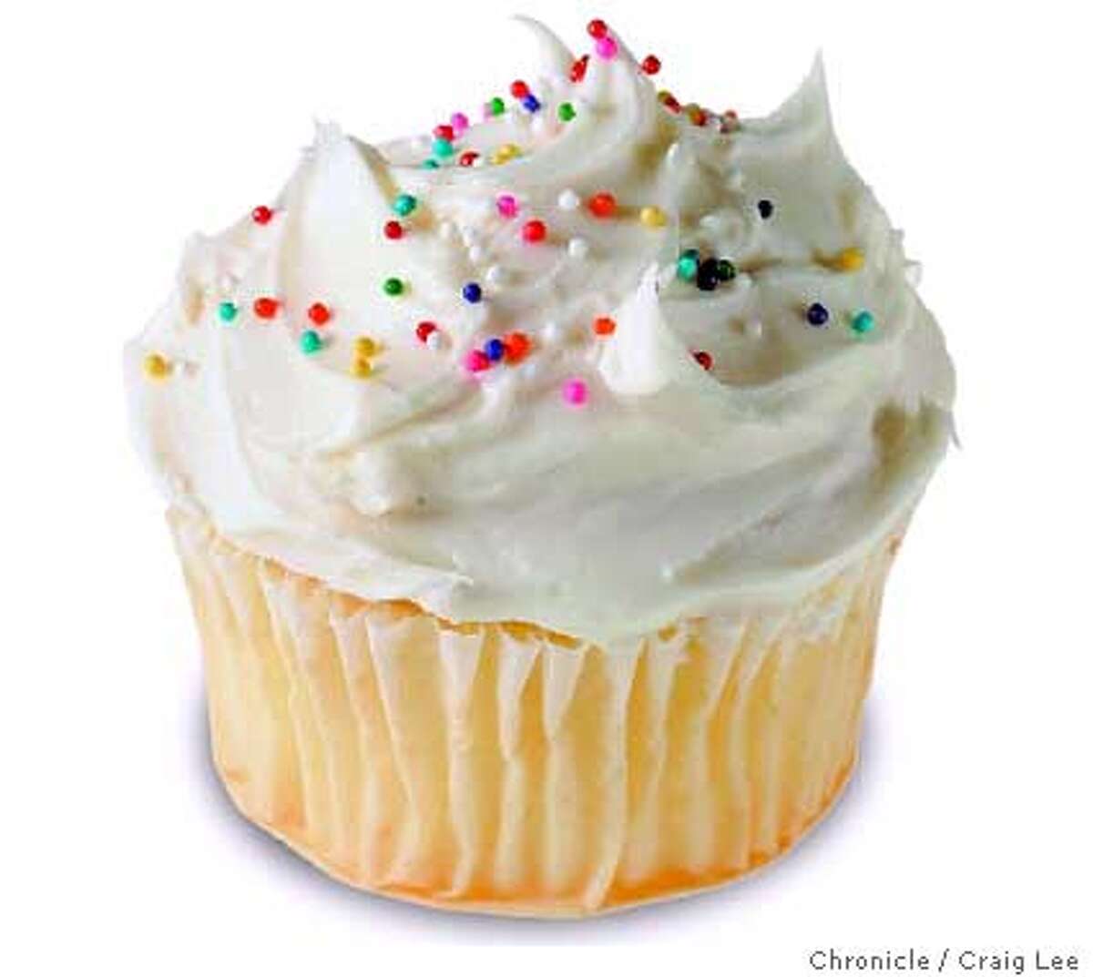 Cupcake cravings / These irresistible confections bring out the kid in ...