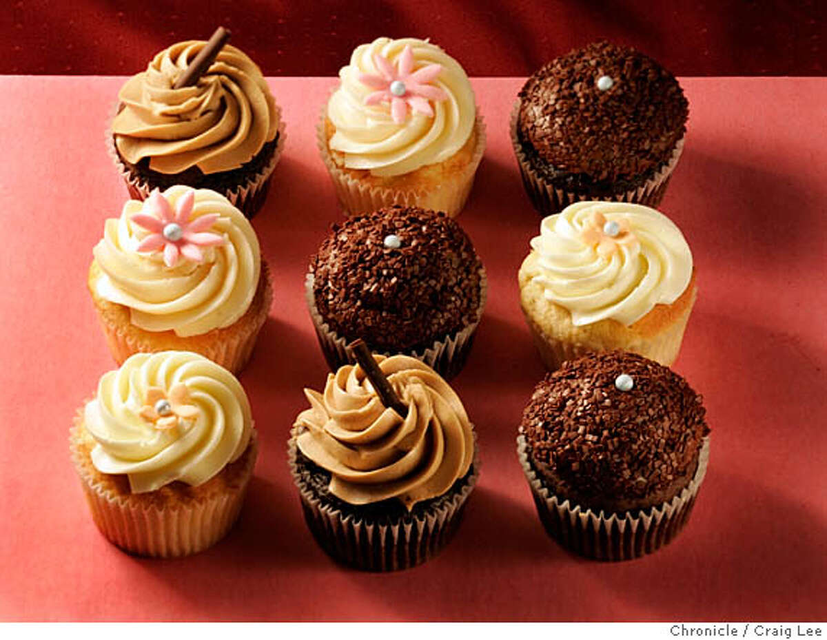 Cupcake cravings / These irresistible confections bring out the kid in ...