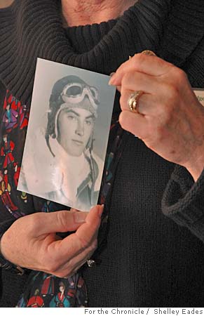 FOSTER CITY / Missing but not forgotten / Families of soldiers seek ...