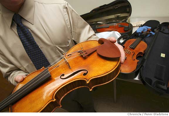 SAN FRANCISCO / Alleged violin thief has pluck but hits a few wrong ...