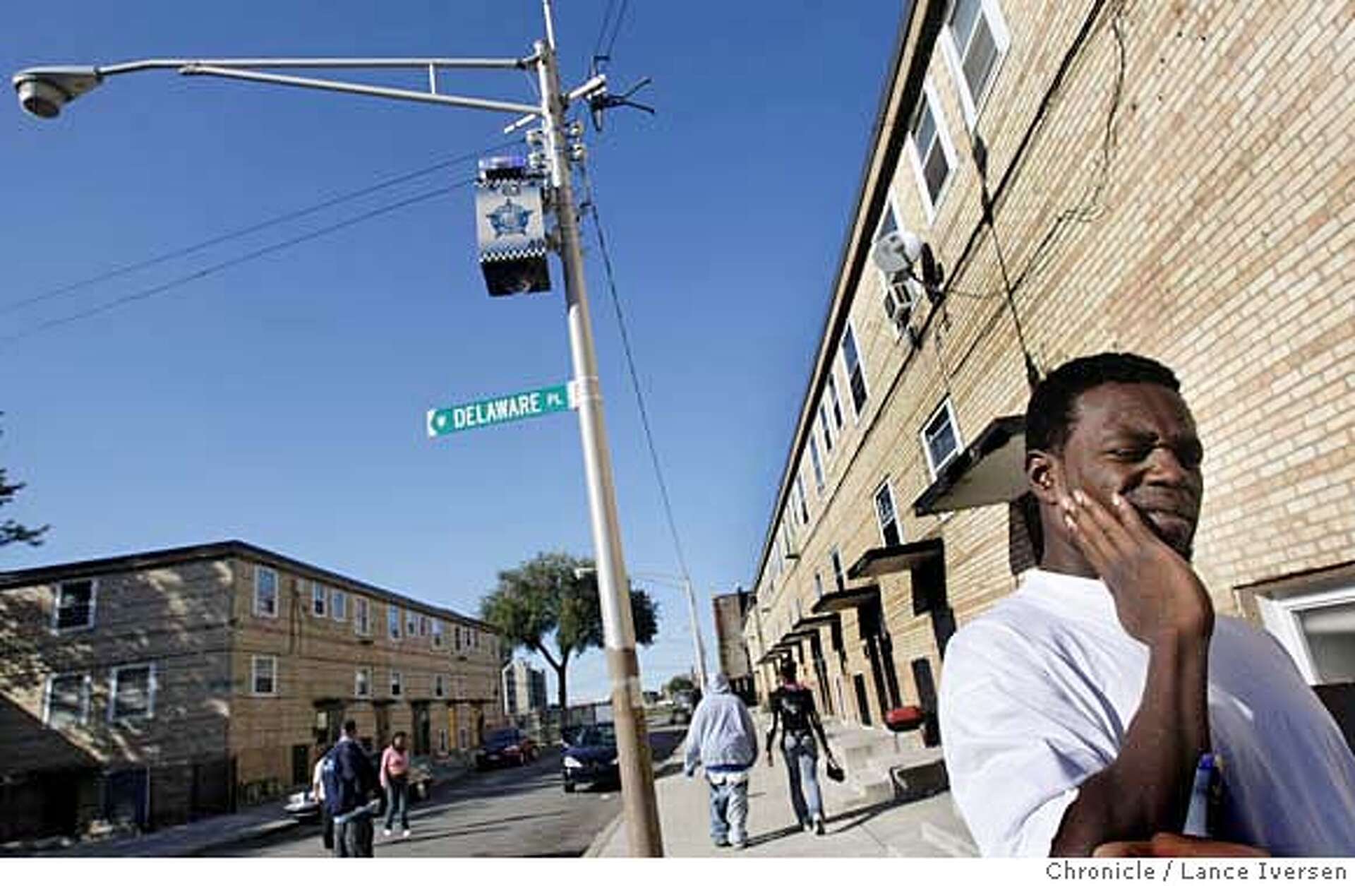 Cameras survey Chicago's toughest blocks, but do they reduce crime?