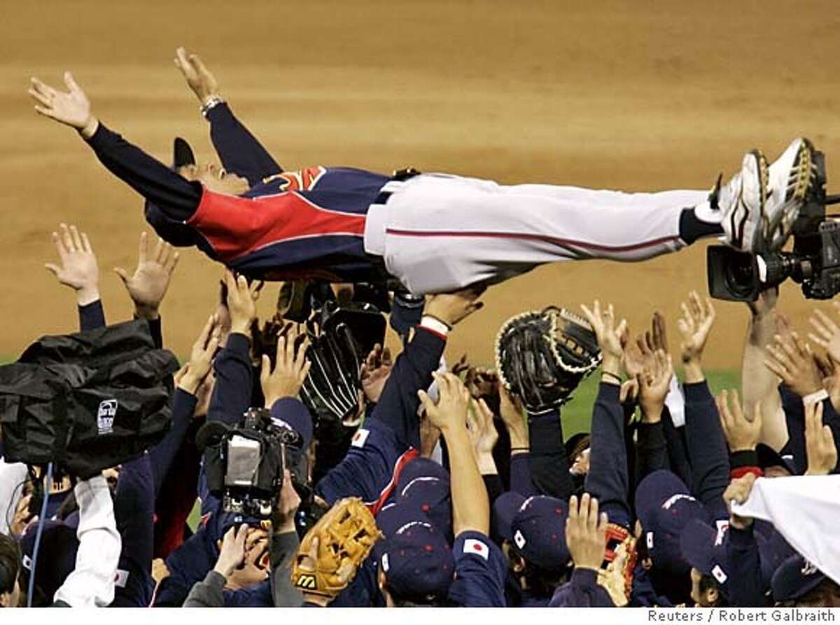 Japan beats Cuba to rule baseball world