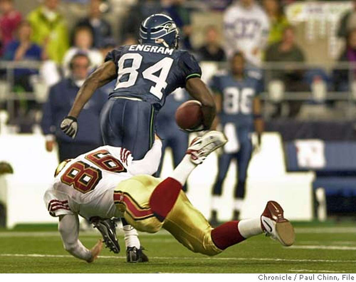 Scoring after football / Athletes eager to learn how to play the ...