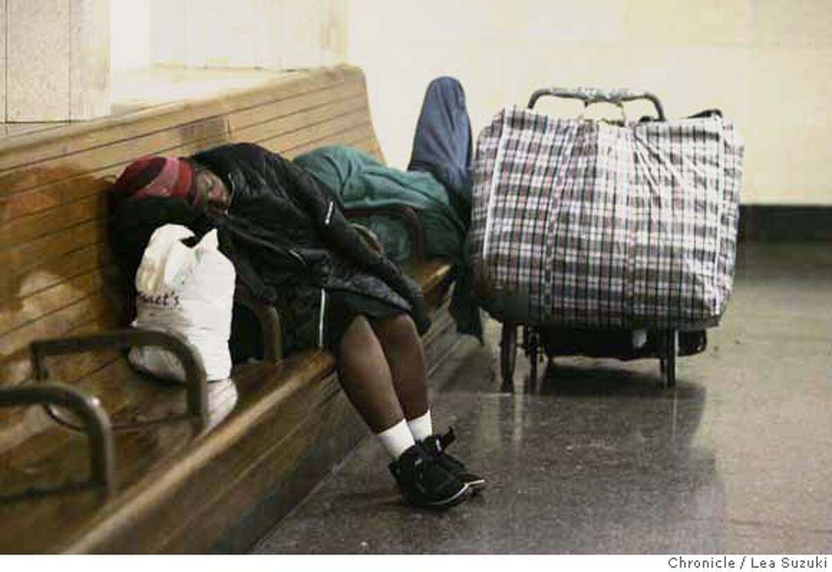 Guards, homeless form odd kind of community at Transbay Terminal