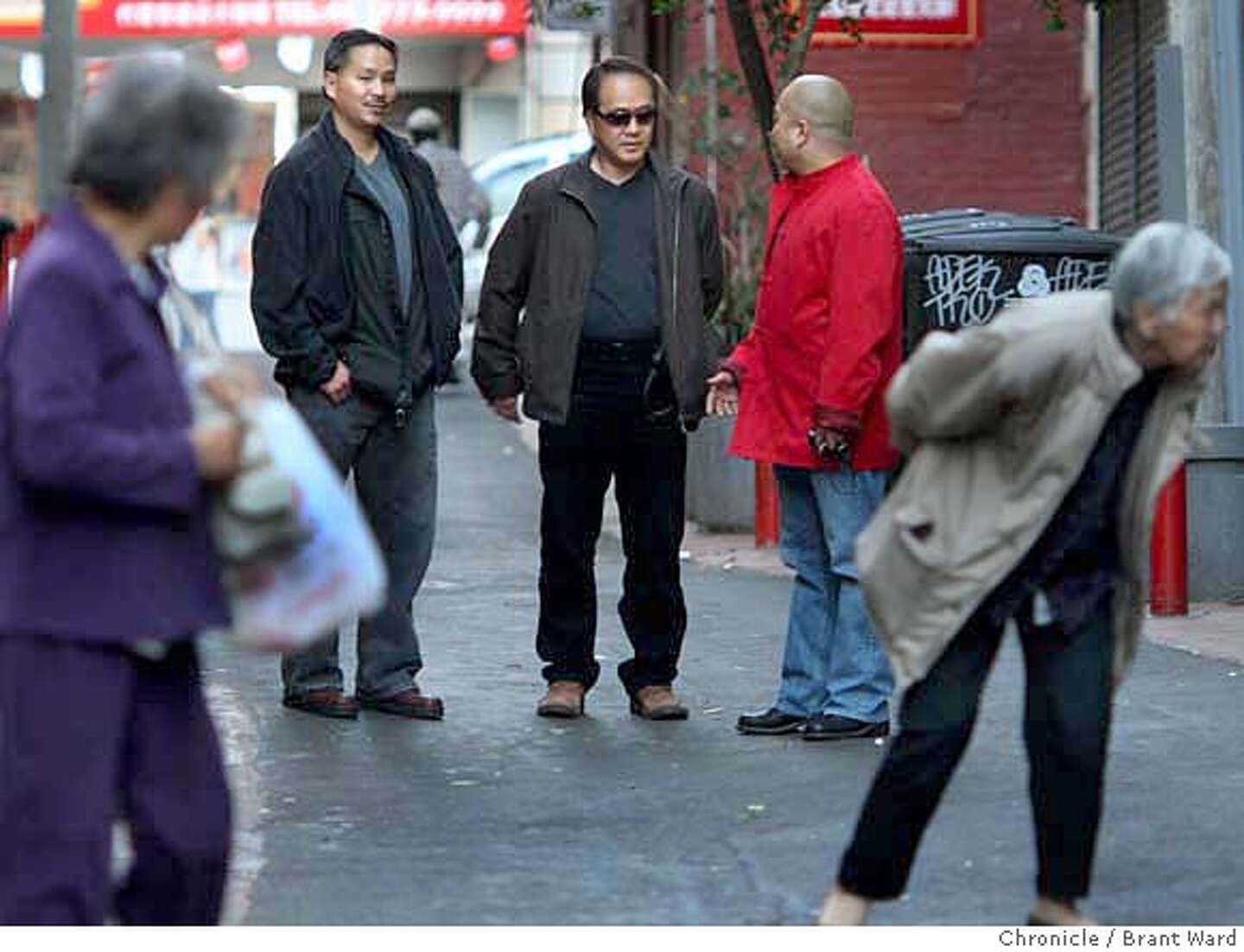 2 sons of Chinatown patrol Asian gangs for S.F. police