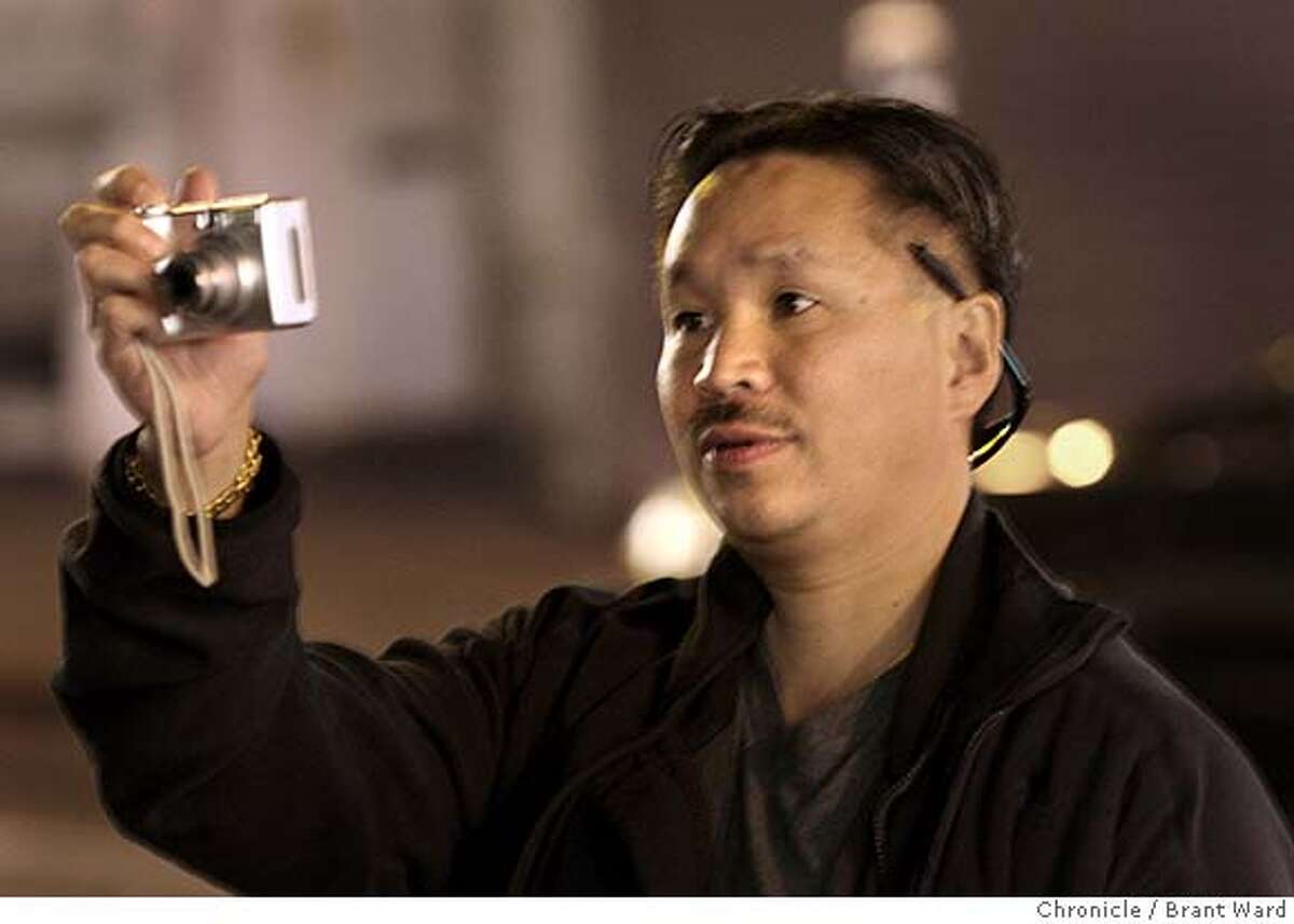 2 sons of Chinatown patrol Asian gangs for S.F. police