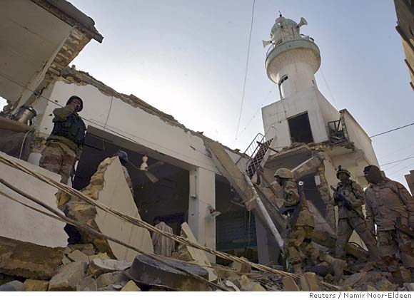 75 killed in spate of bomb attacks / U.S. envoy says earlier violence ...