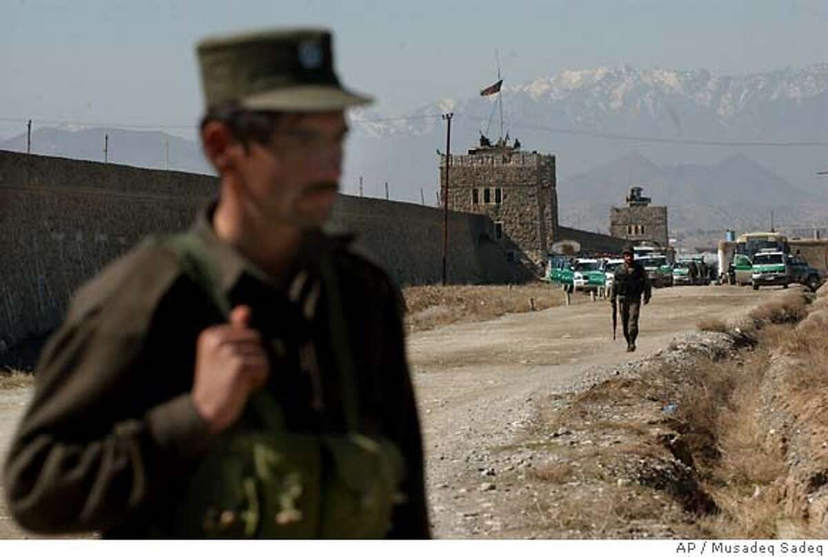 Inmates Hold Cellblock At Main Afghan Lockup 5 Prisoners Reportedly Killed When Guards Shoot 4466
