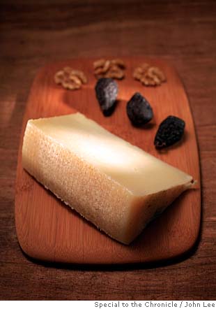 Goat cheese from Sardinia's sheep country