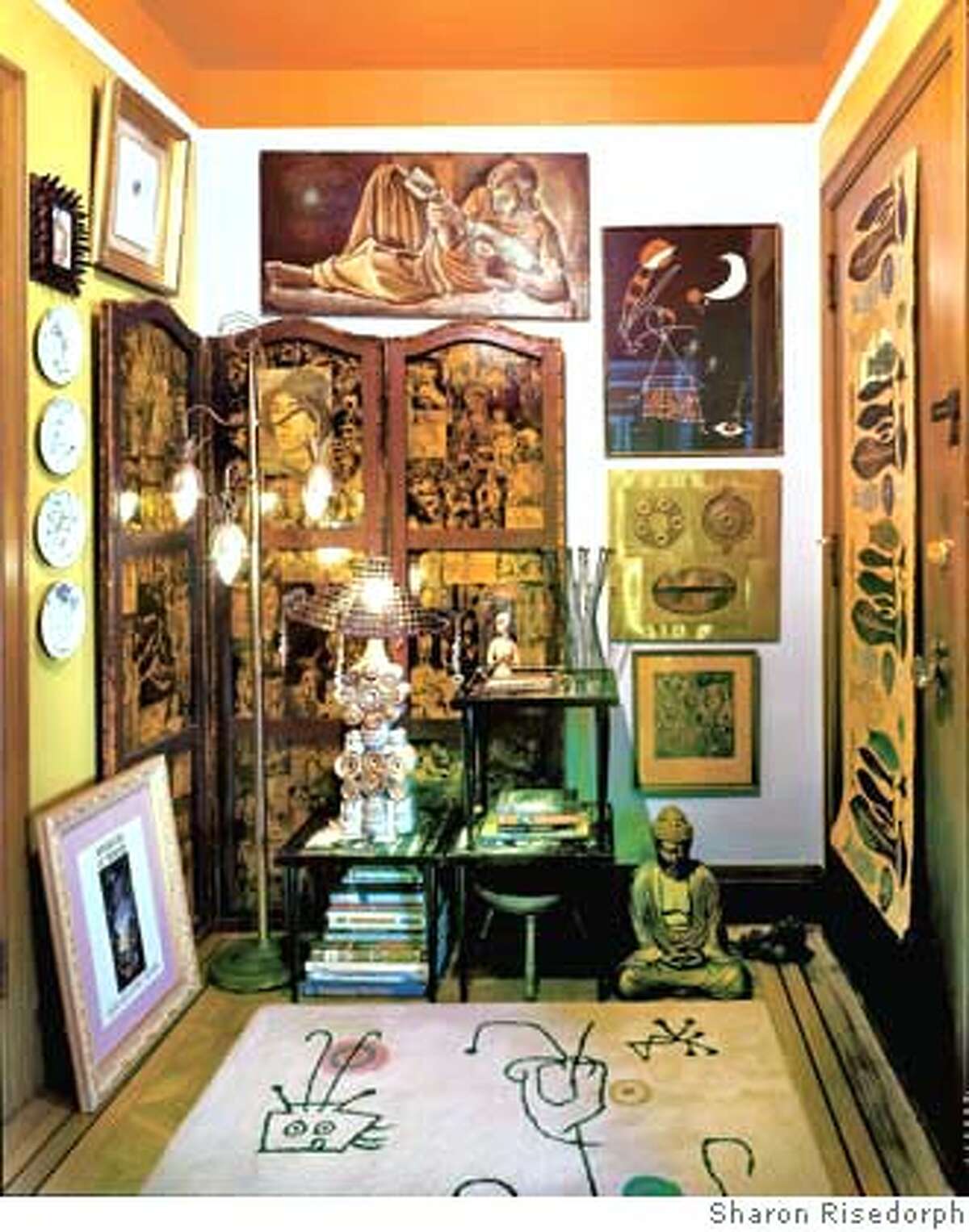 ORANGE AID / Color and texture in the foggy Sunset