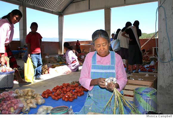 Good morning, Mexico. How one pioneering bilingual public radio network ...