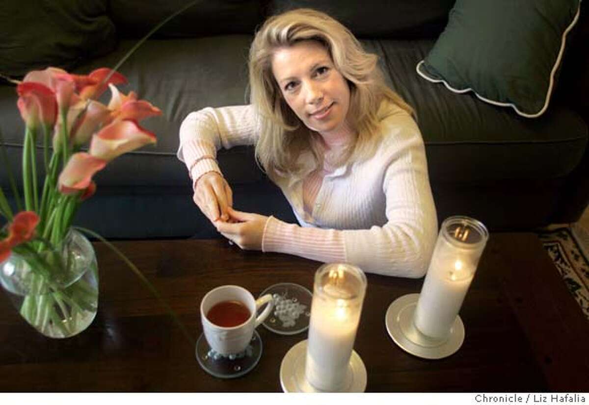 Double Minded / Mara Reid Rogers coaches those for whom dating is a mystery